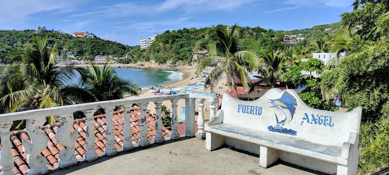 Puerto Ángel y su aventurero del chocolate, entre el Pacífico y la ...